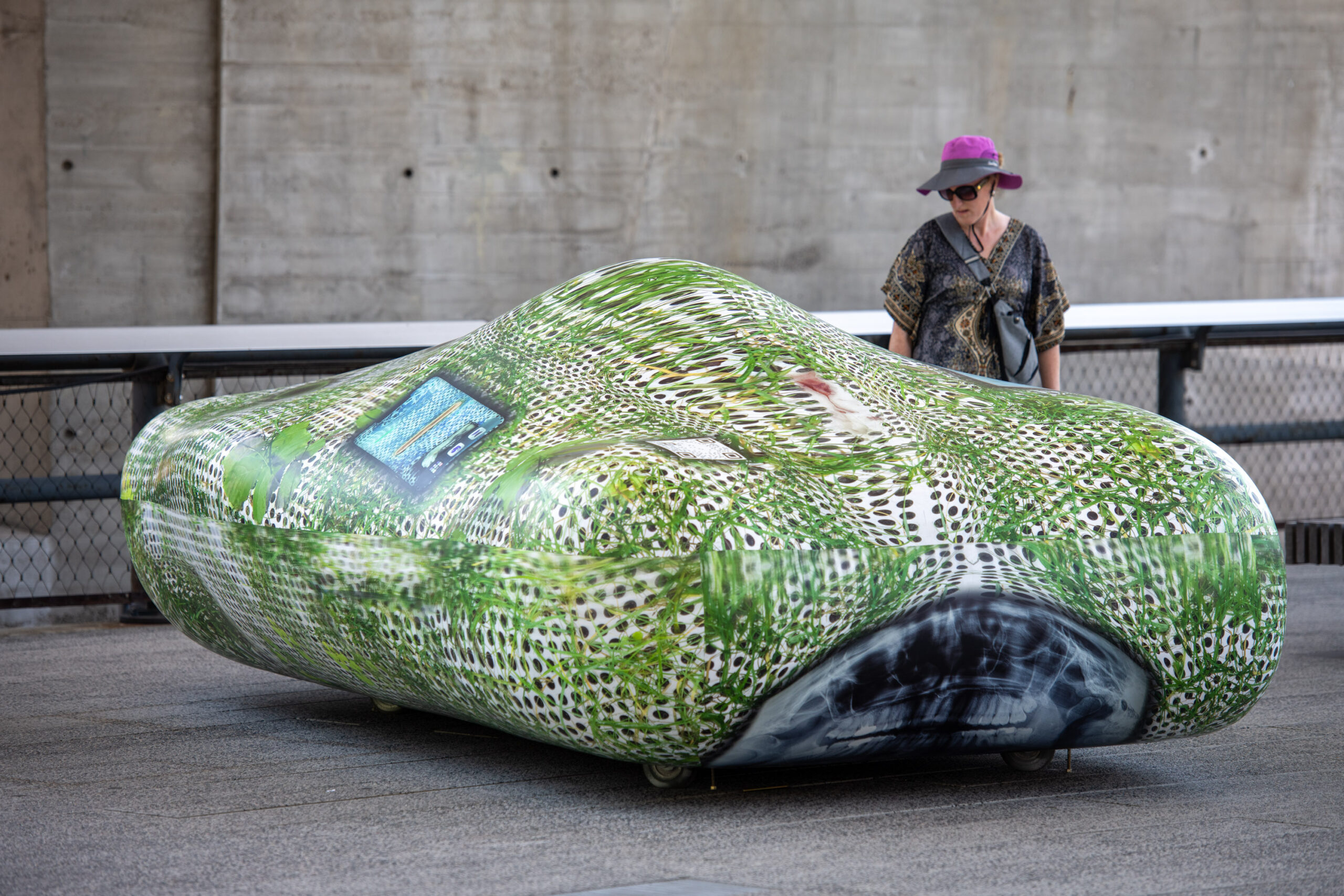 car-grass-screen-2 and car-body-screen-2 | The High Line